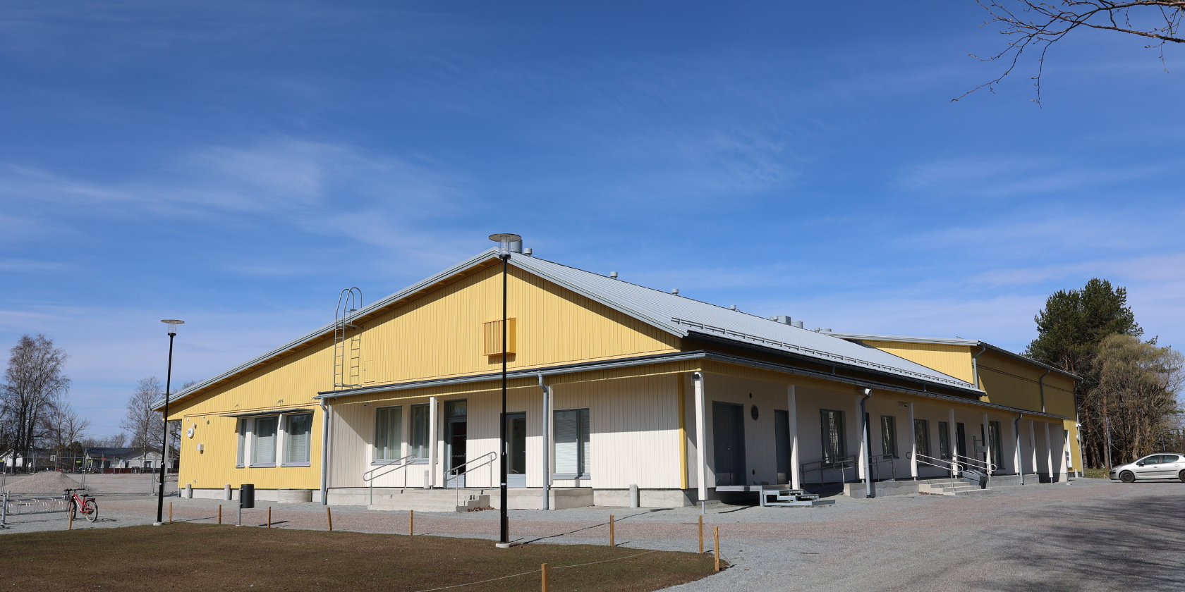 LapWall toimitti elementit Hämeenlinnaan koulukeskukseen